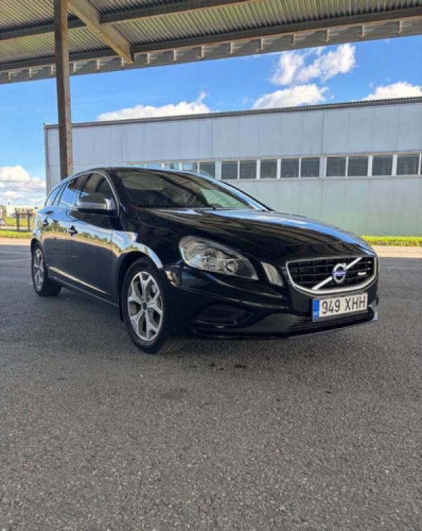 Volvo V60 2012 Valga, ar dzinēja tilpumu 2.00 L un nobraukumu 346 tūkst. km par 5900 €, foto 3 vietnē AUTOMOTO.COM.LV