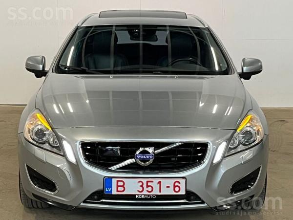 Volvo V60 2013 in Jurmala, with an engine capacity of 2.40 L and mileage of 0 thousand km for 6450 €, photo 3 on AUTOMOTO.COM.LV