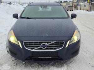 Volvo V60 2013 in Vilnius, with an engine capacity of 2.00 L and mileage of 222 thousand km for 6000 €, photo 2 on AUTOMOTO.COM.LV