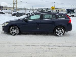 Volvo V60 2013 in Vilnius, with an engine capacity of 2.00 L and mileage of 222 thousand km for 6000 €, photo 8 on AUTOMOTO.COM.LV