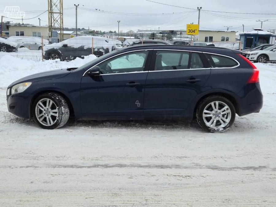 Volvo V60 2013 in Vilnius, with an engine capacity of 2.00 L and mileage of 222 thousand km for 6000 €, photo 8 on AUTOMOTO.COM.LV