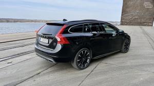 Volvo V60 2013 Klaipėda, ar dzinēja tilpumu 2.40 L un nobraukumu 368 tūkst. km par 7600 €, foto 5 vietnē AUTOMOTO.COM.LV
