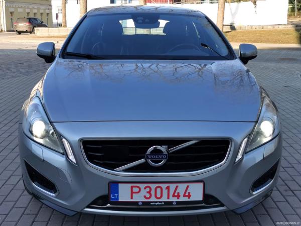 Volvo V60 2013 Ukmergė, ar dzinēja tilpumu 2.40 L un nobraukumu 340 tūkst. km par 6350 €, foto 1 vietnē AUTOMOTO.COM.LV