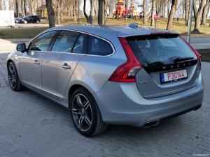 Volvo V60 2013 Ukmergė, ar dzinēja tilpumu 2.40 L un nobraukumu 340 tūkst. km par 6350 €, foto 4 vietnē AUTOMOTO.COM.LV