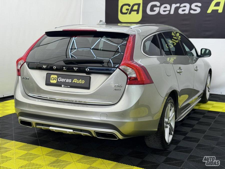 Volvo V60 2013 in Avizieniai, with an engine capacity of 2.40 L and mileage of 291 thousand km for 7990 €, photo 4 on AUTOMOTO.COM.LV