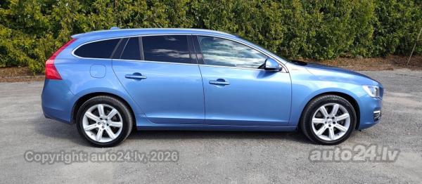 Volvo V60 2013 in Tartu, with an engine capacity of 2.40 L and mileage of 152 thousand km for 10700 €, photo 3 on AUTOMOTO.COM.LV