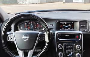 Volvo V60 2013 Tartu, ar dzinēja tilpumu 2.40 L un nobraukumu 152 tūkst. km par 10700 €, foto 19 vietnē AUTOMOTO.COM.LV