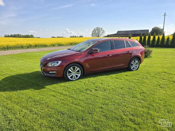 Volvo V60 2013 Kauņa, ar dzinēja tilpumu 2.00 L un nobraukumu 205 tūkst. km par 6999 €, foto 1 vietnē AUTOMOTO.COM.LV
