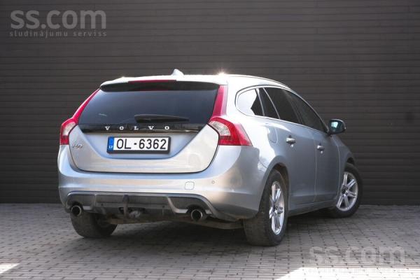 Volvo V60 2013 in Riga, with an engine capacity of 2.00 L and mileage of 299 thousand km for 5990 €, photo 3 on AUTOMOTO.COM.LV