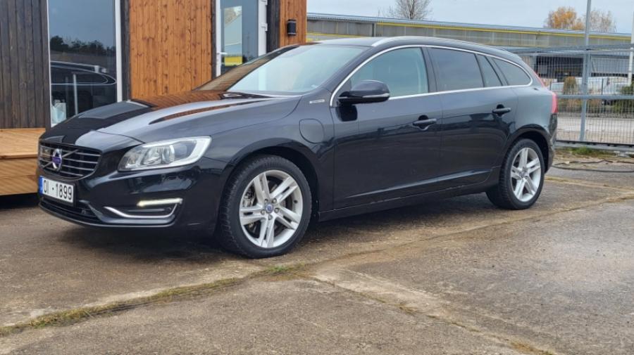 Volvo V60 2013 Rīga, ar dzinēja tilpumu 2.40 L un nobraukumu 251 tūkst. km par 8700 €, foto 7 vietnē AUTOMOTO.COM.LV