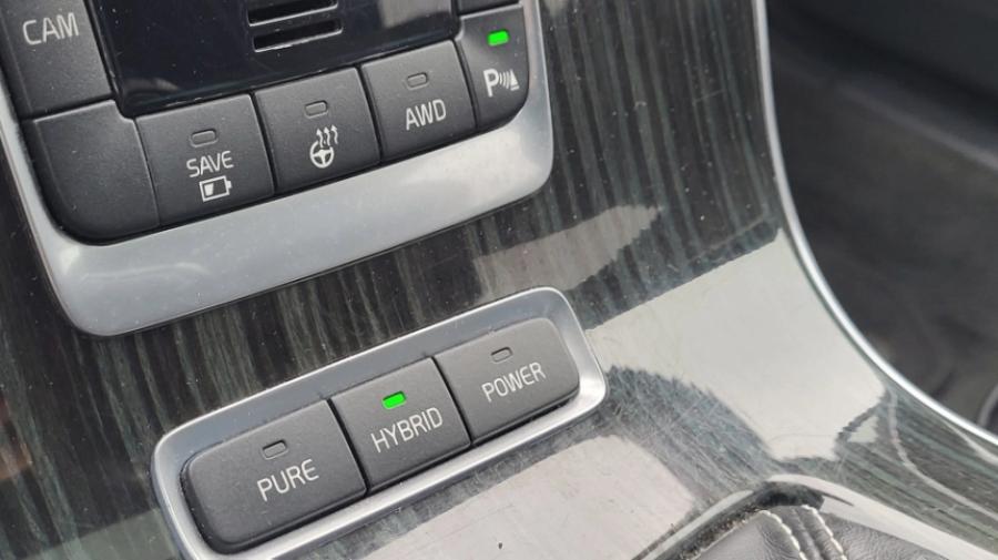 Volvo V60 2013 Rīga, ar dzinēja tilpumu 2.40 L un nobraukumu 251 tūkst. km par 8700 €, foto 11 vietnē AUTOMOTO.COM.LV
