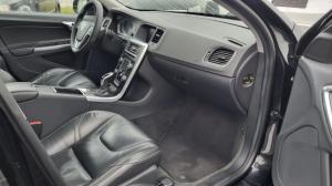 Volvo V60 2013 Rīga, ar dzinēja tilpumu 2.40 L un nobraukumu 251 tūkst. km par 8700 €, foto 22 vietnē AUTOMOTO.COM.LV