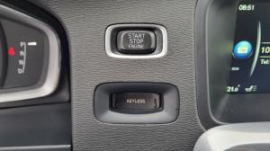 Volvo V60 2013 Rīga, ar dzinēja tilpumu 2.40 L un nobraukumu 251 tūkst. km par 8700 €, foto 24 vietnē AUTOMOTO.COM.LV