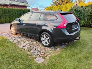 Volvo V60 2013 Šauļi, ar dzinēja tilpumu 1.98 L un nobraukumu 130 tūkst. km par 5500 €, foto 7 vietnē AUTOMOTO.COM.LV