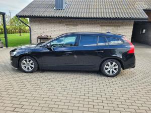 Volvo V60 2013 in Vilkaviskis, with an engine capacity of 2.00 L and mileage of 220 thousand km for 7500 €, photo 12 on AUTOMOTO.COM.LV