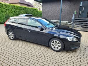 Volvo V60 2013 in Vilkaviskis, with an engine capacity of 2.00 L and mileage of 220 thousand km for 7500 €, photo 18 on AUTOMOTO.COM.LV