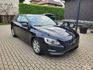 Volvo V60 2013 in Vilkaviskis, with an engine capacity of 2.00 L and mileage of 220 thousand km for 7500 €, photo 27 on AUTOMOTO.COM.LV