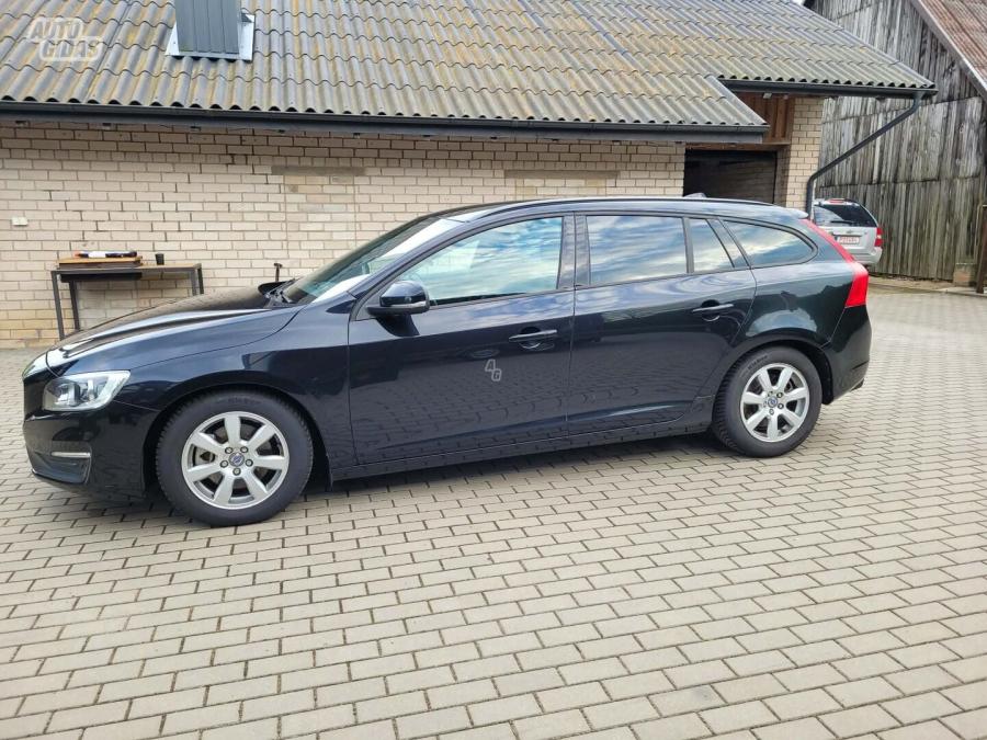 Volvo V60 2013 in Vilkaviskis, with an engine capacity of 2.00 L and mileage of 220 thousand km for 7500 €, photo 29 on AUTOMOTO.COM.LV