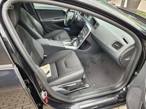 Volvo V60 2013 in Vilkaviskis, with an engine capacity of 2.00 L and mileage of 220 thousand km for 7500 €, photo 36 on AUTOMOTO.COM.LV