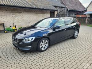 Volvo V60 2013 in Vilkaviskis, with an engine capacity of 2.00 L and mileage of 220 thousand km for 7500 €, photo 37 on AUTOMOTO.COM.LV