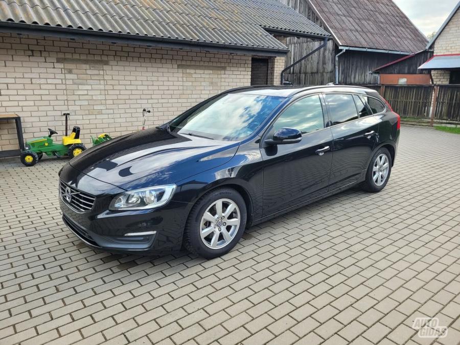 Volvo V60 2013 in Vilkaviskis, with an engine capacity of 2.00 L and mileage of 220 thousand km for 7500 €, photo 37 on AUTOMOTO.COM.LV