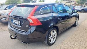 Volvo V60 2013 in Riga, with an engine capacity of 2.40 L and mileage of 285 thousand km for 7900 €, photo 3 on AUTOMOTO.COM.LV