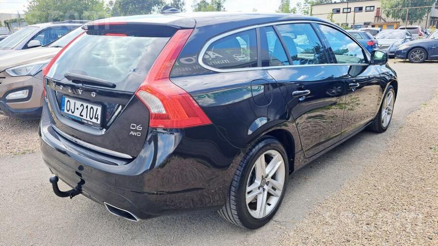 Volvo V60 2013 in Riga, with an engine capacity of 2.40 L and mileage of 285 thousand km for 7900 €, photo 3 on AUTOMOTO.COM.LV