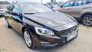 Volvo V60 2013 in Riga, with an engine capacity of 2.40 L and mileage of 285 thousand km for 7900 €, photo 4 on AUTOMOTO.COM.LV