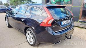 Volvo V60 2013 in Riga, with an engine capacity of 2.40 L and mileage of 285 thousand km for 7900 €, photo 5 on AUTOMOTO.COM.LV