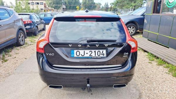 Volvo V60 2013 Rīga, ar dzinēja tilpumu 2.40 L un nobraukumu 285 tūkst. km par 7900 €, foto 7 vietnē AUTOMOTO.COM.LV
