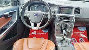 Volvo V60 2013 in Riga, with an engine capacity of 2.40 L and mileage of 285 thousand km for 7900 €, photo 9 on AUTOMOTO.COM.LV