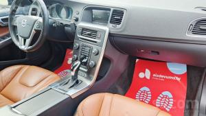 Volvo V60 2013 in Riga, with an engine capacity of 2.40 L and mileage of 285 thousand km for 7900 €, photo 13 on AUTOMOTO.COM.LV