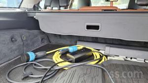 Volvo V60 2013 in Riga, with an engine capacity of 2.40 L and mileage of 285 thousand km for 7900 €, photo 24 on AUTOMOTO.COM.LV