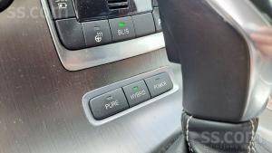 Volvo V60 2013 in Riga, with an engine capacity of 2.40 L and mileage of 285 thousand km for 7900 €, photo 25 on AUTOMOTO.COM.LV