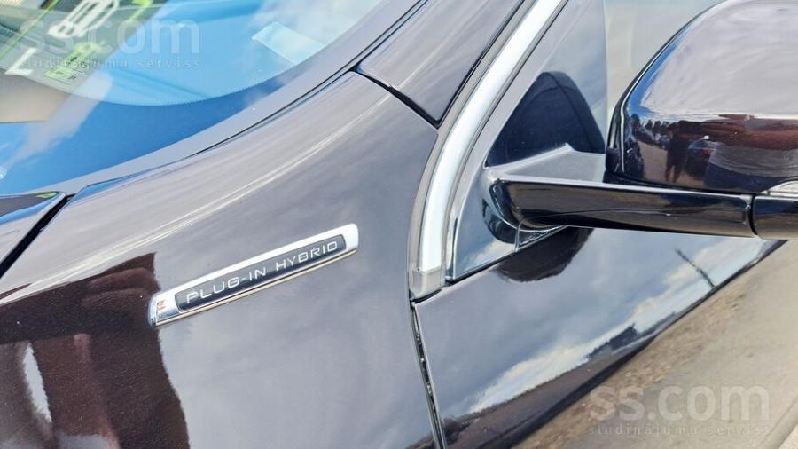 Volvo V60 2013 in Riga, with an engine capacity of 2.40 L and mileage of 285 thousand km for 7900 €, photo 26 on AUTOMOTO.COM.LV