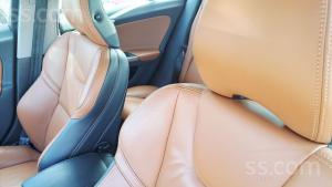 Volvo V60 2013 in Riga, with an engine capacity of 2.40 L and mileage of 285 thousand km for 7900 €, photo 27 on AUTOMOTO.COM.LV