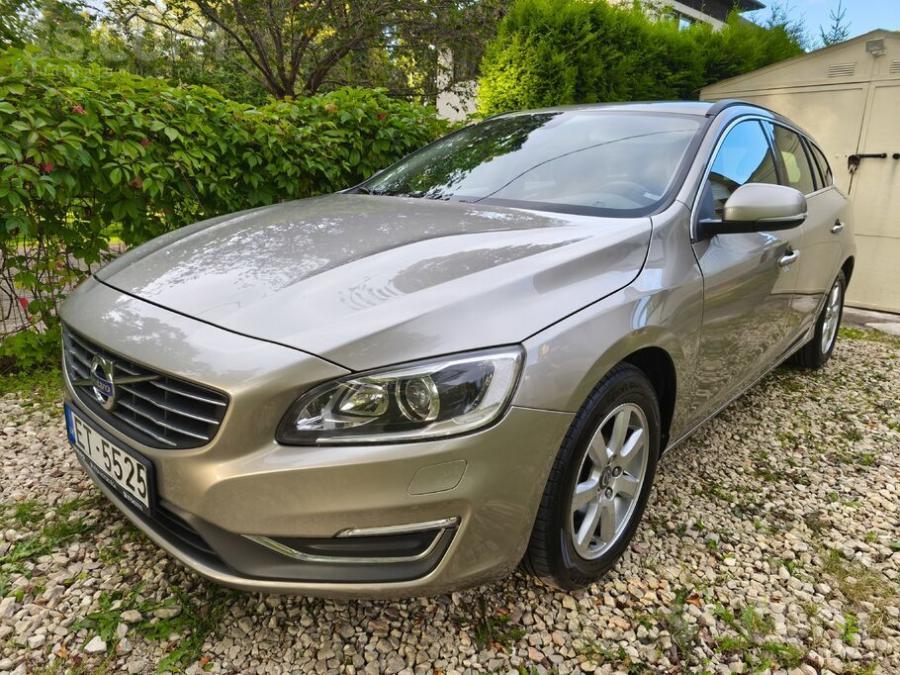 Volvo V60 2014 in Jurmala, with an engine capacity of 2.00 L and mileage of 232 thousand km for 6900 €, photo 1 on AUTOMOTO.COM.LV