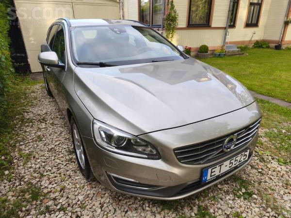 Volvo V60 2014 in Jurmala, with an engine capacity of 2.00 L and mileage of 232 thousand km for 6900 €, photo 2 on AUTOMOTO.COM.LV