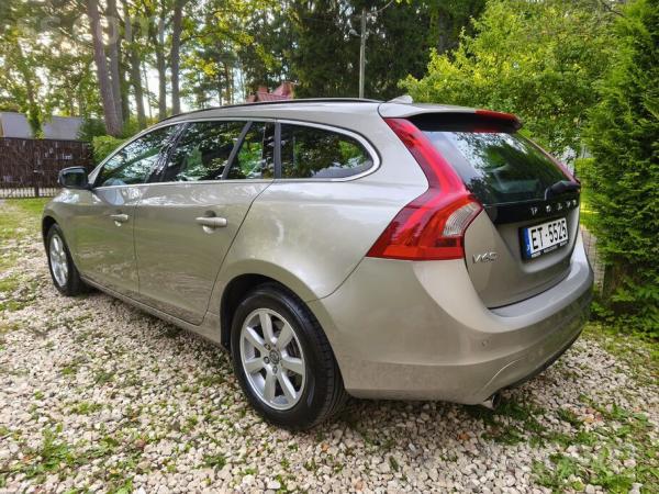 Volvo V60 2014 in Jurmala, with an engine capacity of 2.00 L and mileage of 232 thousand km for 6900 €, photo 3 on AUTOMOTO.COM.LV