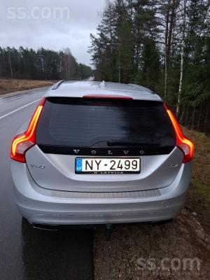 Volvo V60 2014 in Riga, with an engine capacity of 2.00 L and mileage of 217 thousand km for 6450 €, photo 6 on AUTOMOTO.COM.LV