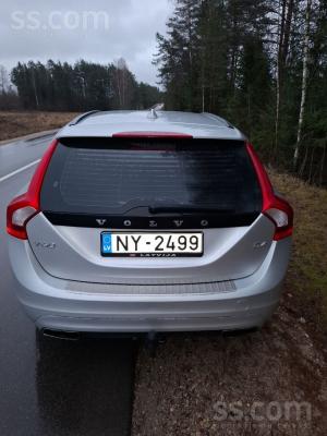 Volvo V60 2014 in Riga, with an engine capacity of 2.00 L and mileage of 217 thousand km for 6450 €, photo 15 on AUTOMOTO.COM.LV