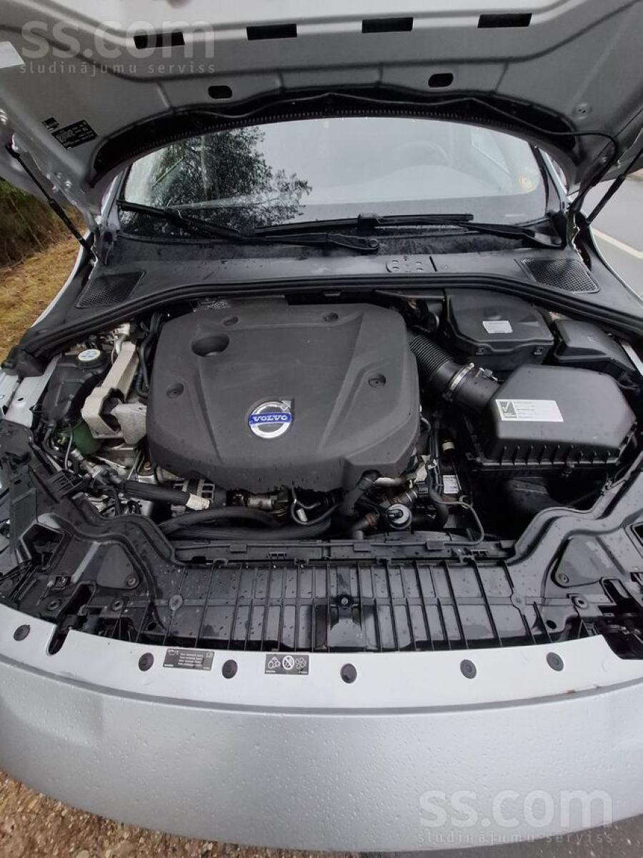 Volvo V60 2014 in Riga, with an engine capacity of 2.00 L and mileage of 217 thousand km for 6450 €, photo 34 on AUTOMOTO.COM.LV