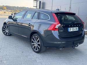 Volvo V60 2014 in Vilnius, with an engine capacity of 1.98 L and mileage of 200 thousand km for 7390 €, photo 9 on AUTOMOTO.COM.LV