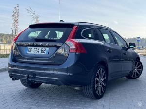 Volvo V60 2014 in Vilnius, with an engine capacity of 1.98 L and mileage of 200 thousand km for 7390 €, photo 12 on AUTOMOTO.COM.LV