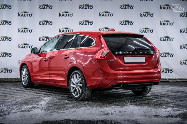 Volvo V60 2014 Kauņa, ar dzinēja tilpumu 2.00 L un nobraukumu 287 tūkst. km par 7990 €, foto 4 vietnē AUTOMOTO.COM.LV