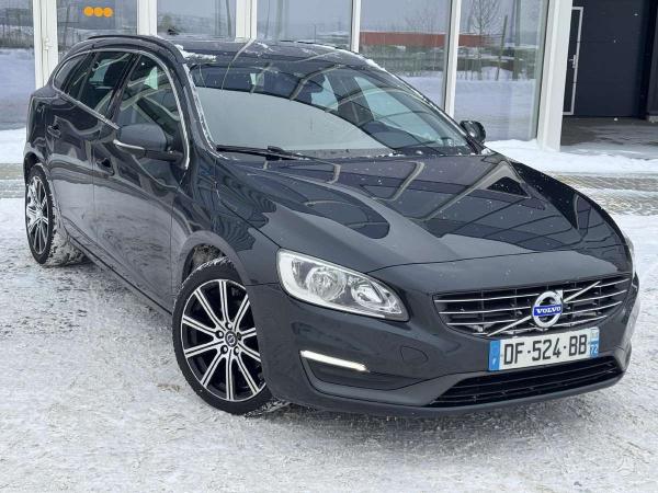 Volvo V60 2014 in Vilnius, with an engine capacity of 1.98 L and mileage of 207 thousand km for 7250 €, photo 3 on AUTOMOTO.COM.LV