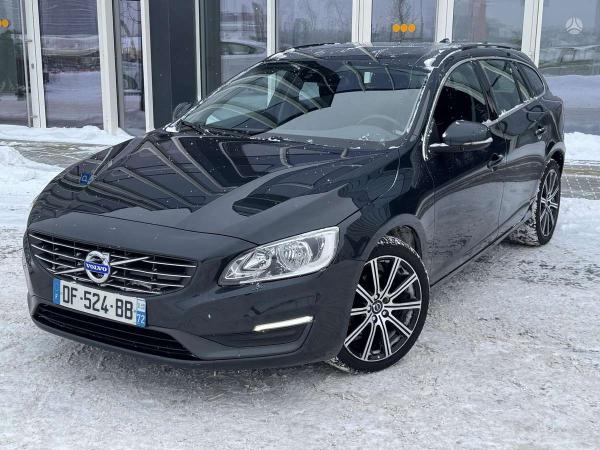 Volvo V60 2014 in Vilnius, with an engine capacity of 1.98 L and mileage of 207 thousand km for 7250 €, photo 4 on AUTOMOTO.COM.LV