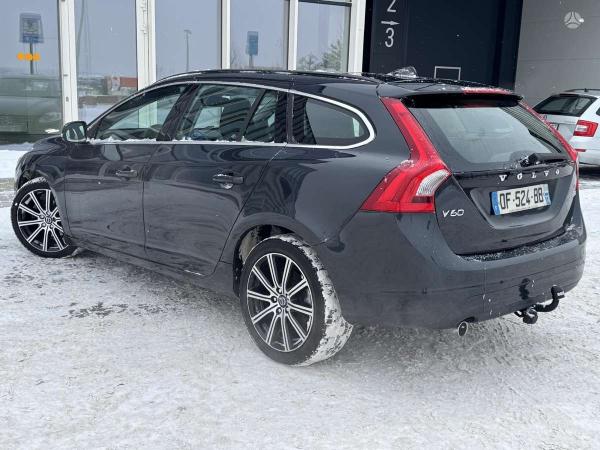 Volvo V60 2014 in Vilnius, with an engine capacity of 1.98 L and mileage of 207 thousand km for 7250 €, photo 8 on AUTOMOTO.COM.LV