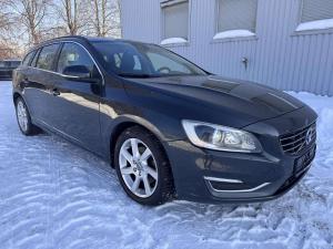Volvo V60 2014 in Siauliai, with an engine capacity of 1.97 L and mileage of 300 thousand km for 5650 €, photo 5 on AUTOMOTO.COM.LV