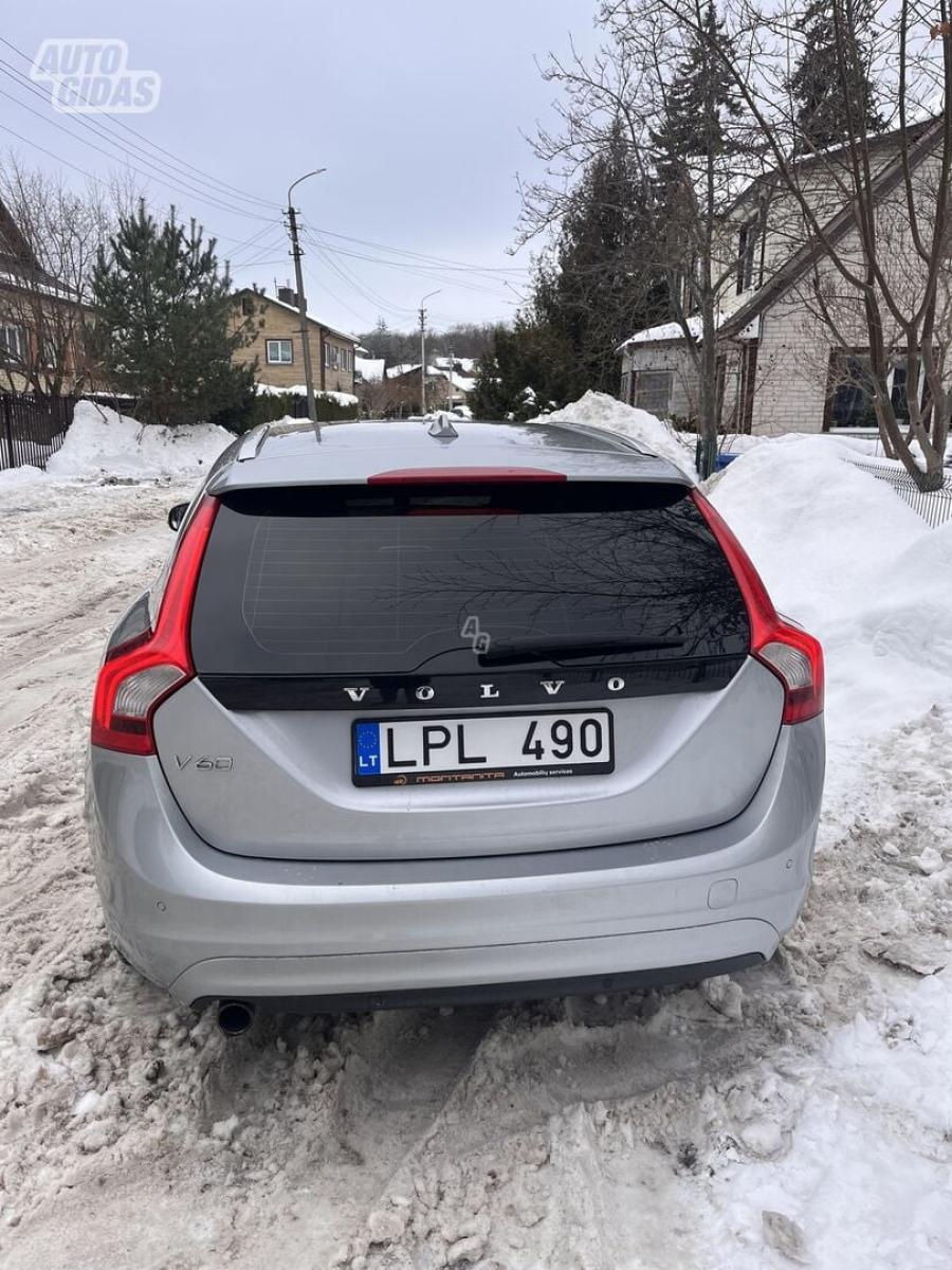 Volvo V60 2014 Šauļi, ar dzinēja tilpumu 1.60 L un nobraukumu 375 tūkst. km par 7500 €, foto 2 vietnē AUTOMOTO.COM.LV